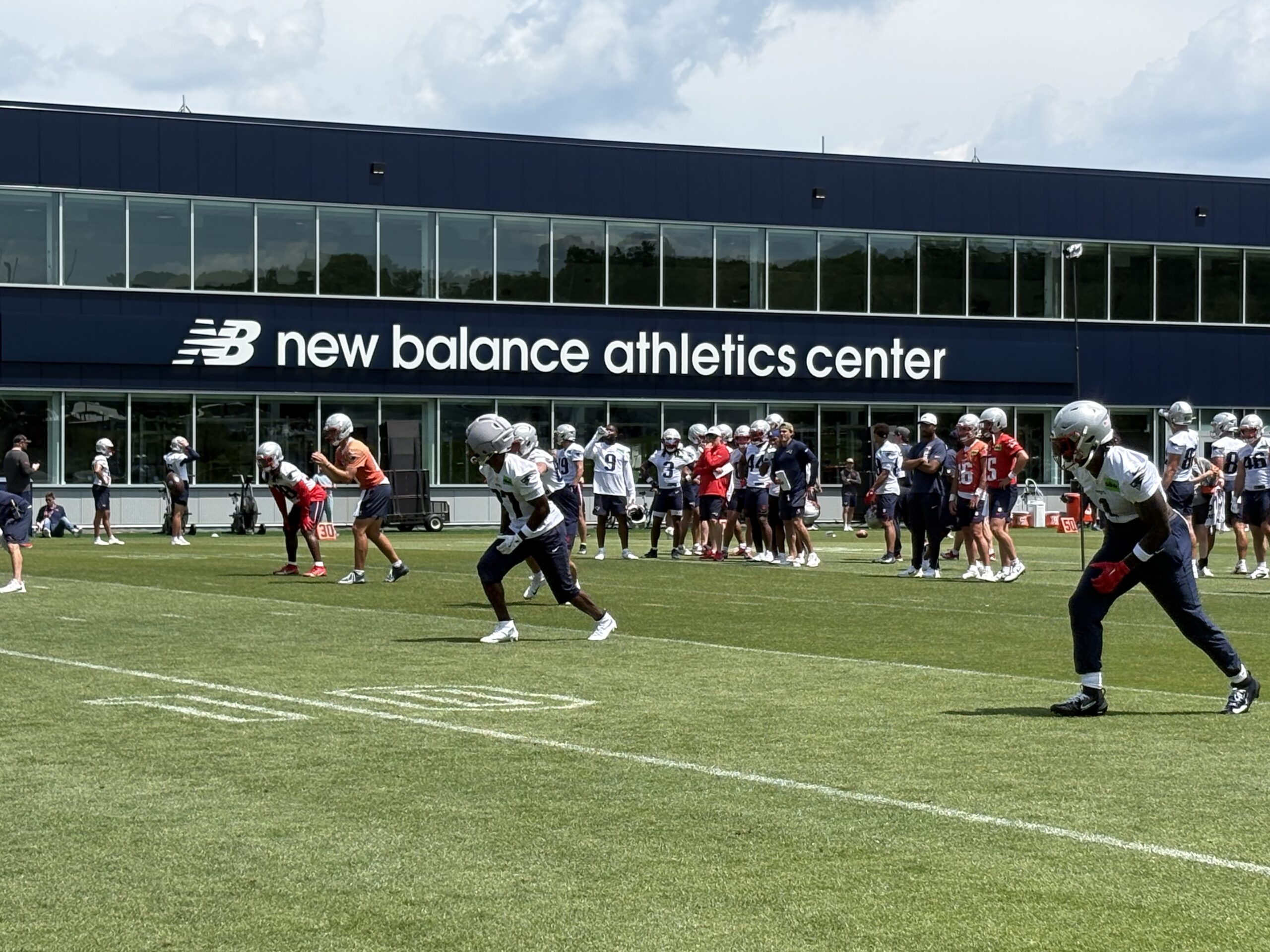 Patriots ramp up intensity & dodge a bullet on final day of minicamp ...